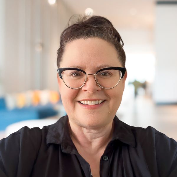 Deb Constance's Instagram, Twitter & Facebook on IDCrawl